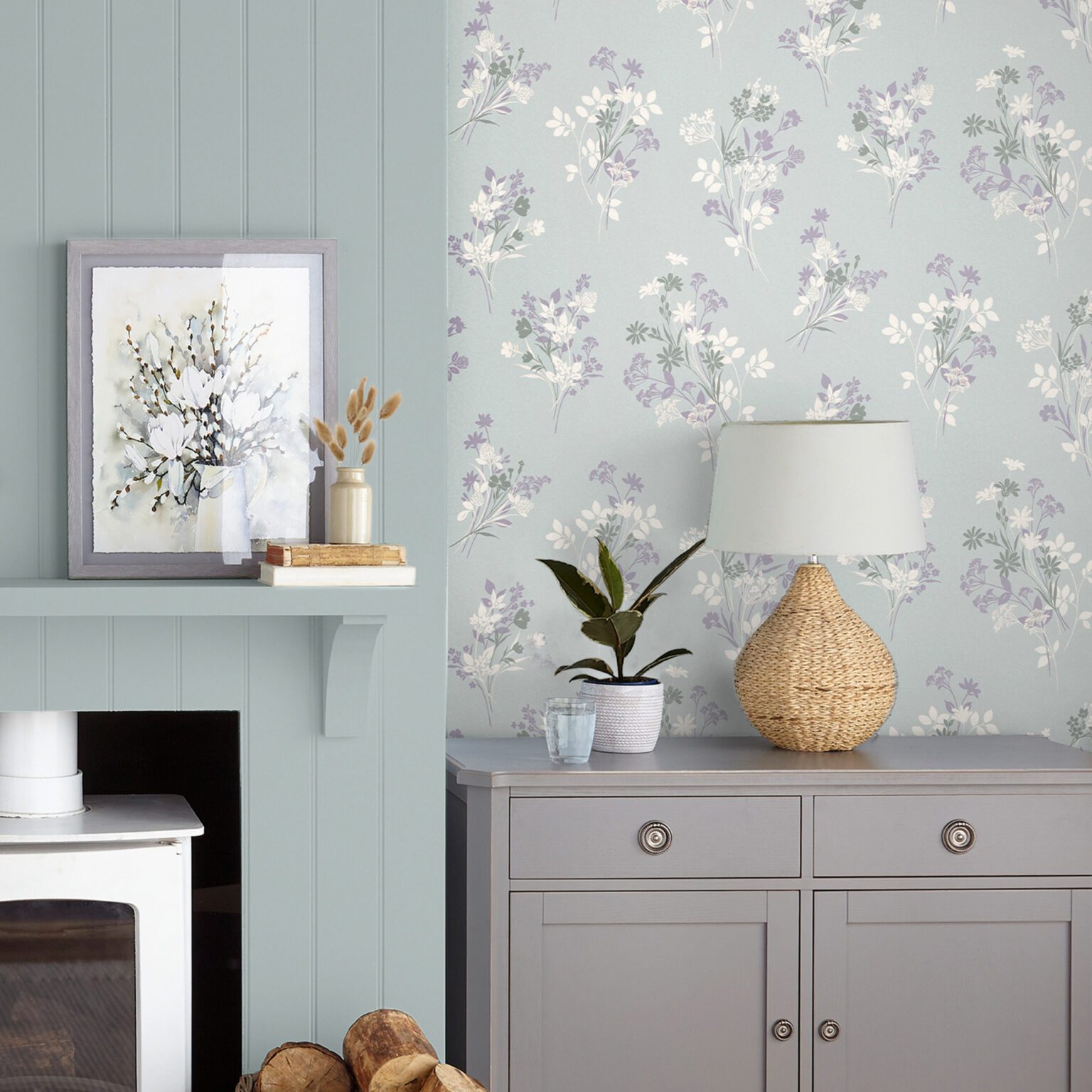 Igerna, tapet med moderne blomstertrykk i duck egg - Laura Ashley